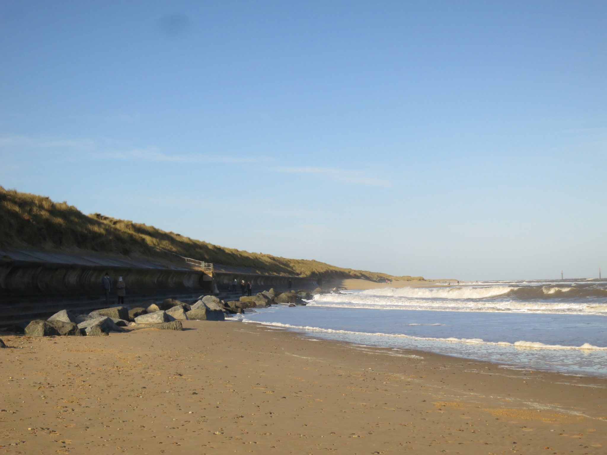 England Coast Path (Norfolk): Sea Palling to Bacton Green – Luphen reborn